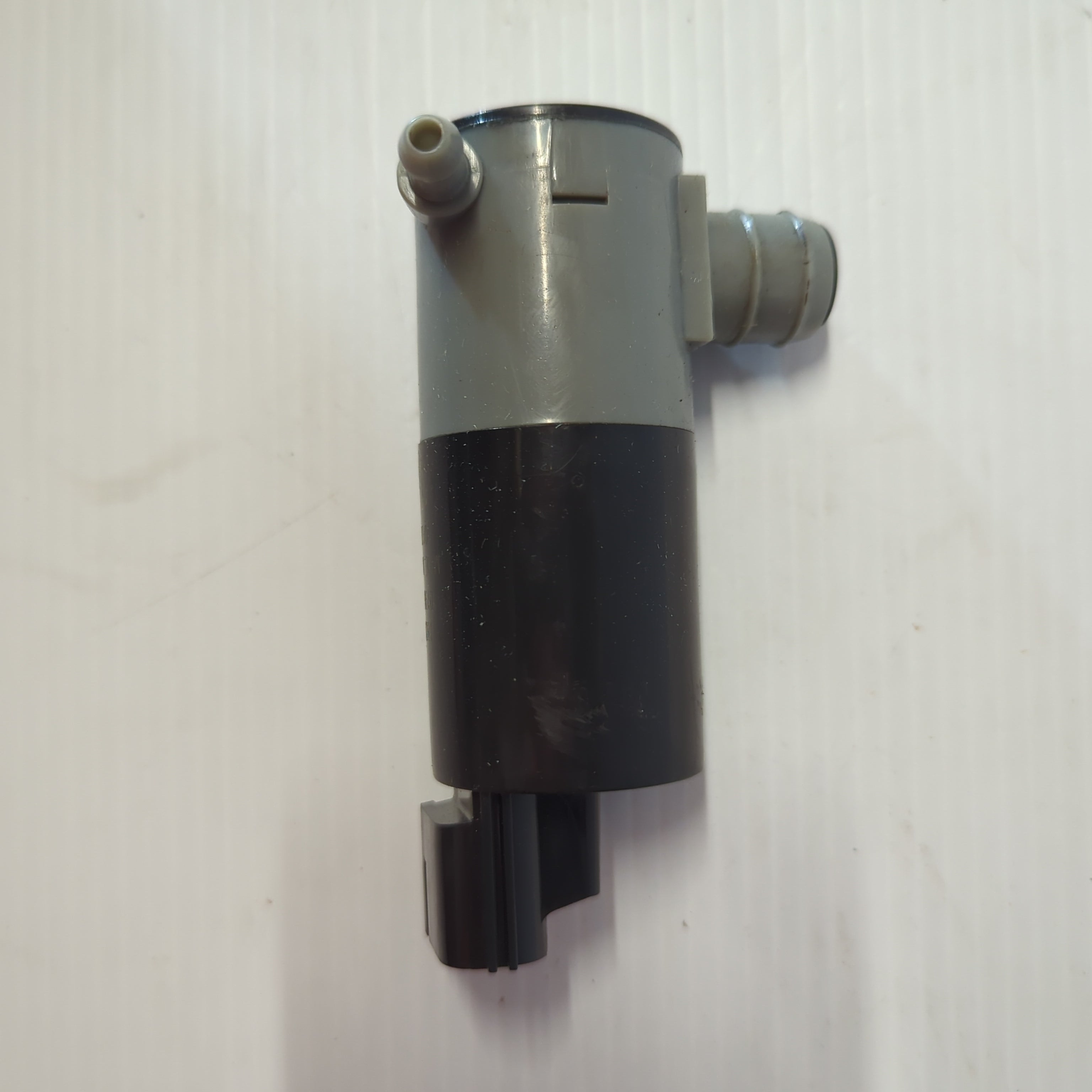 Genuine Washer Pump Motor - Volvo S90 / V90 / V40 | 31276105 ...
