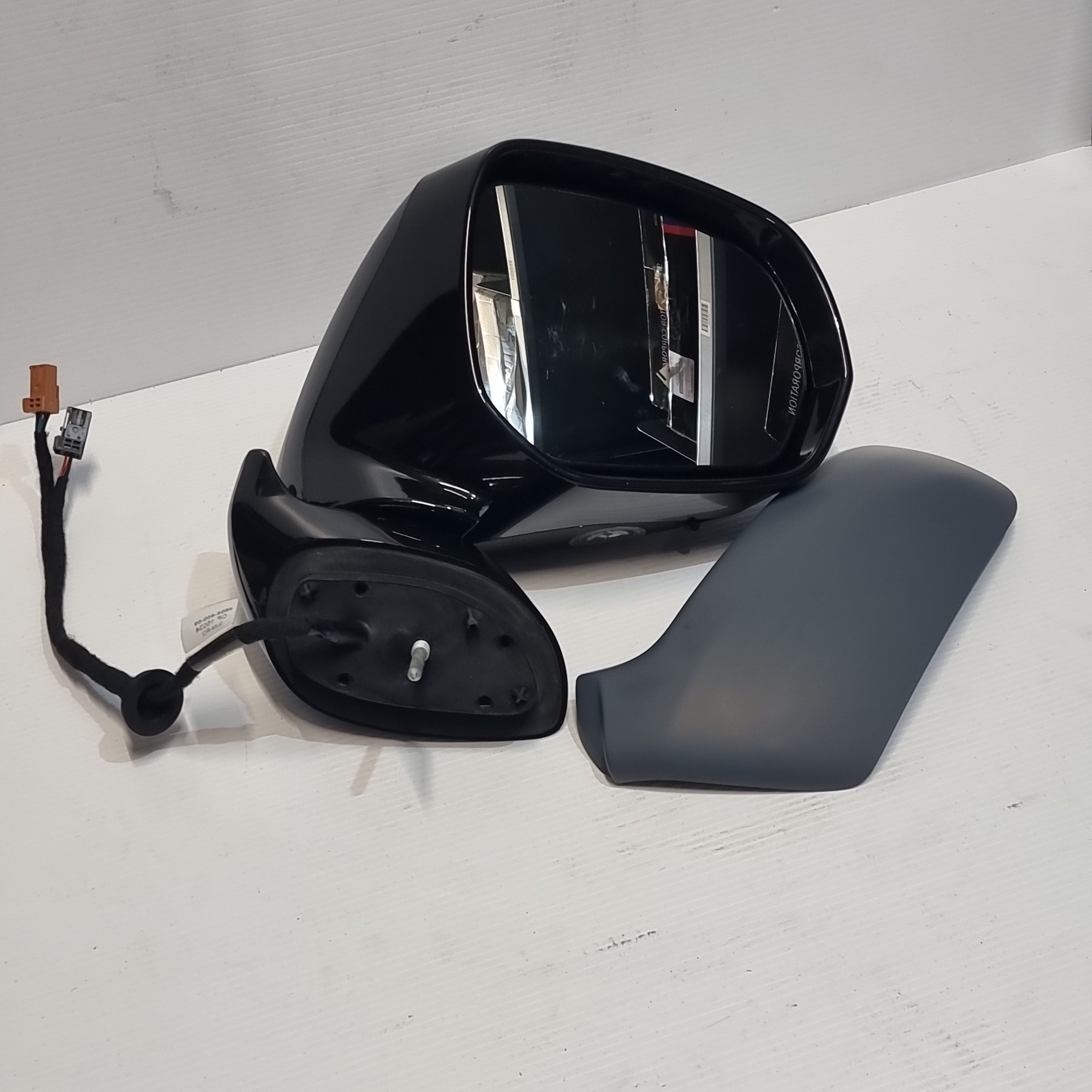 Genuine Peugeot Door Mirror | 8153XR – Stoneacre Direct