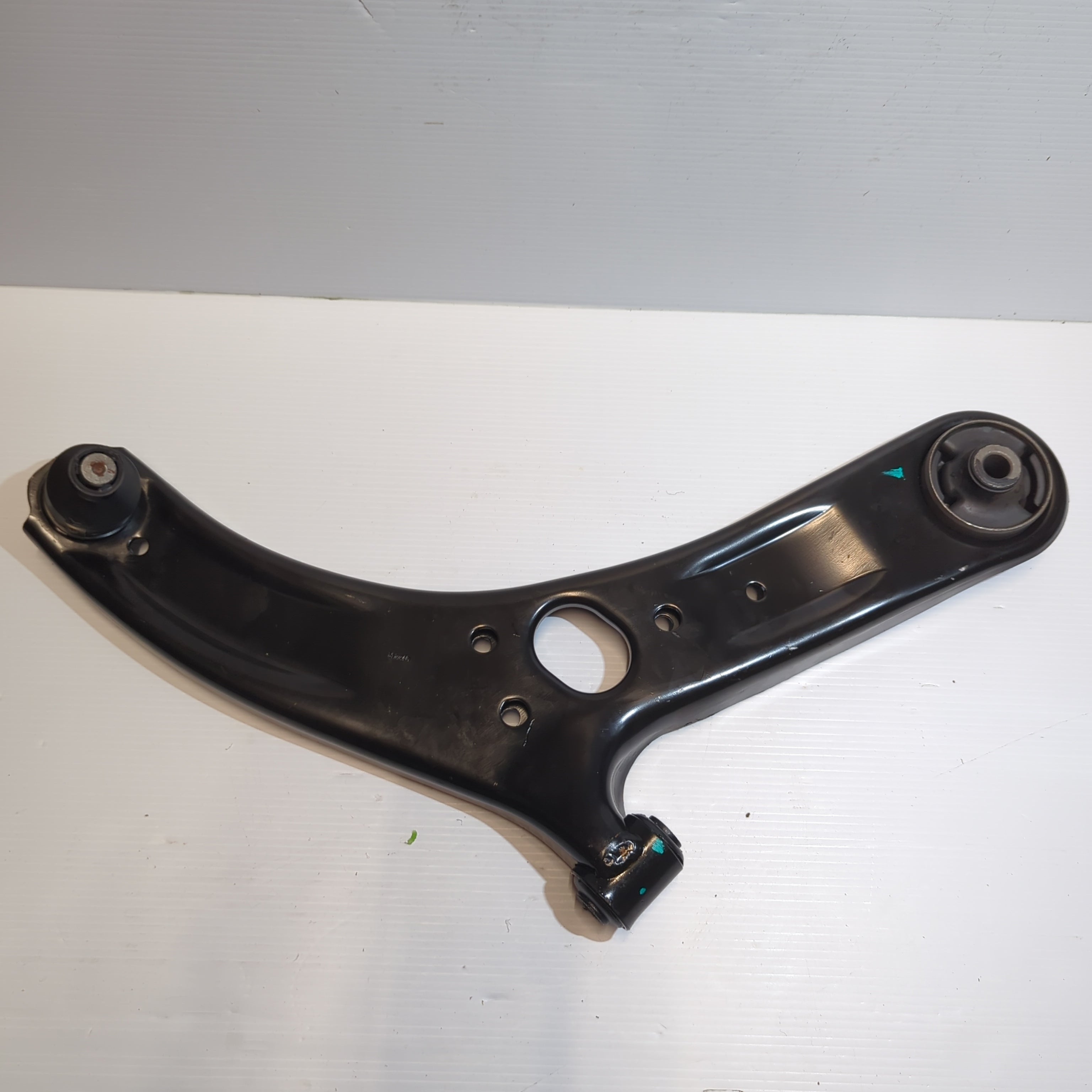 NK - Front Right Lower Steering Arm for Kia Rio 2011-2017 | 5013512 ...