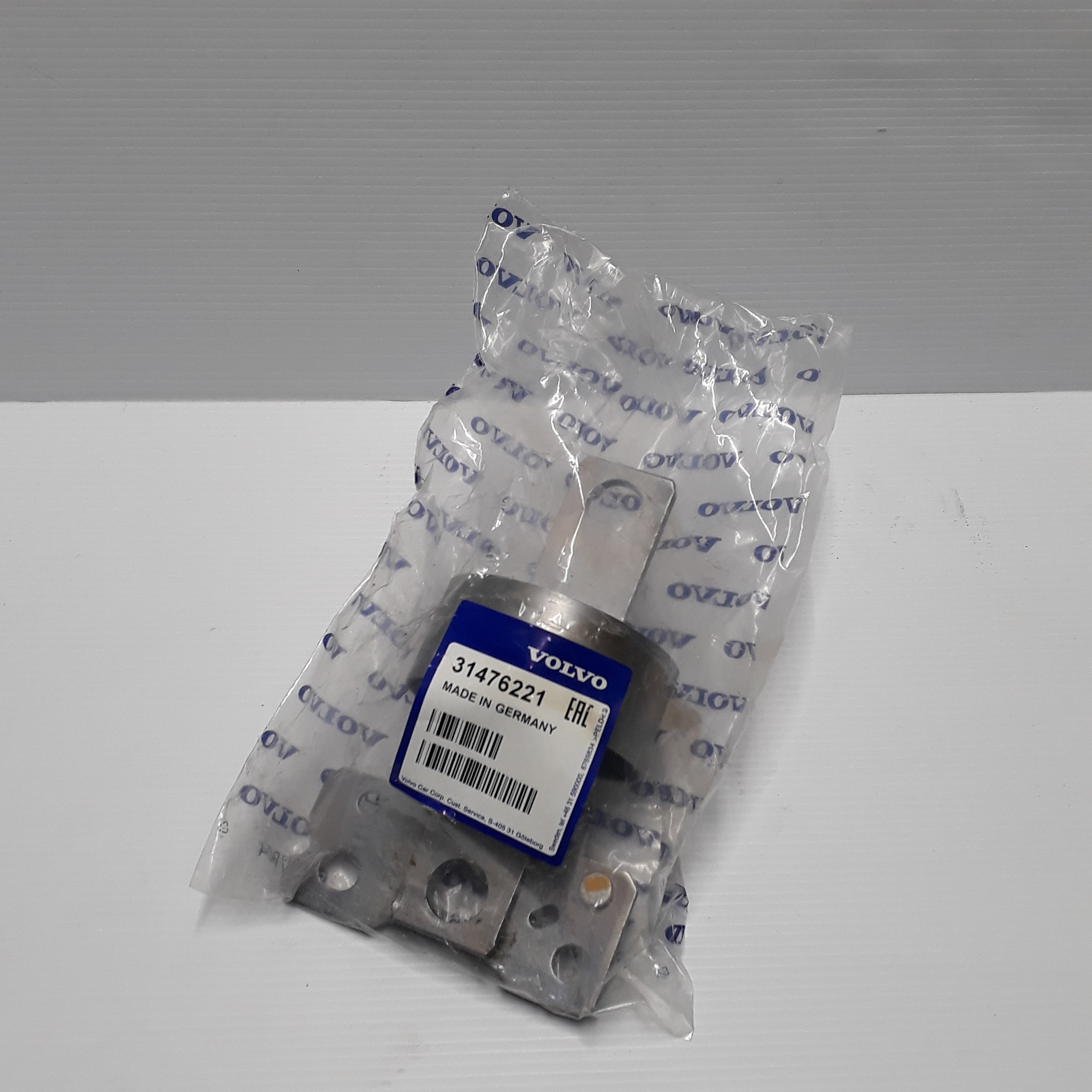 Genuine Rear Left Suspension Bushing - Volvo V70 / XC60 / S80 / S60 ...