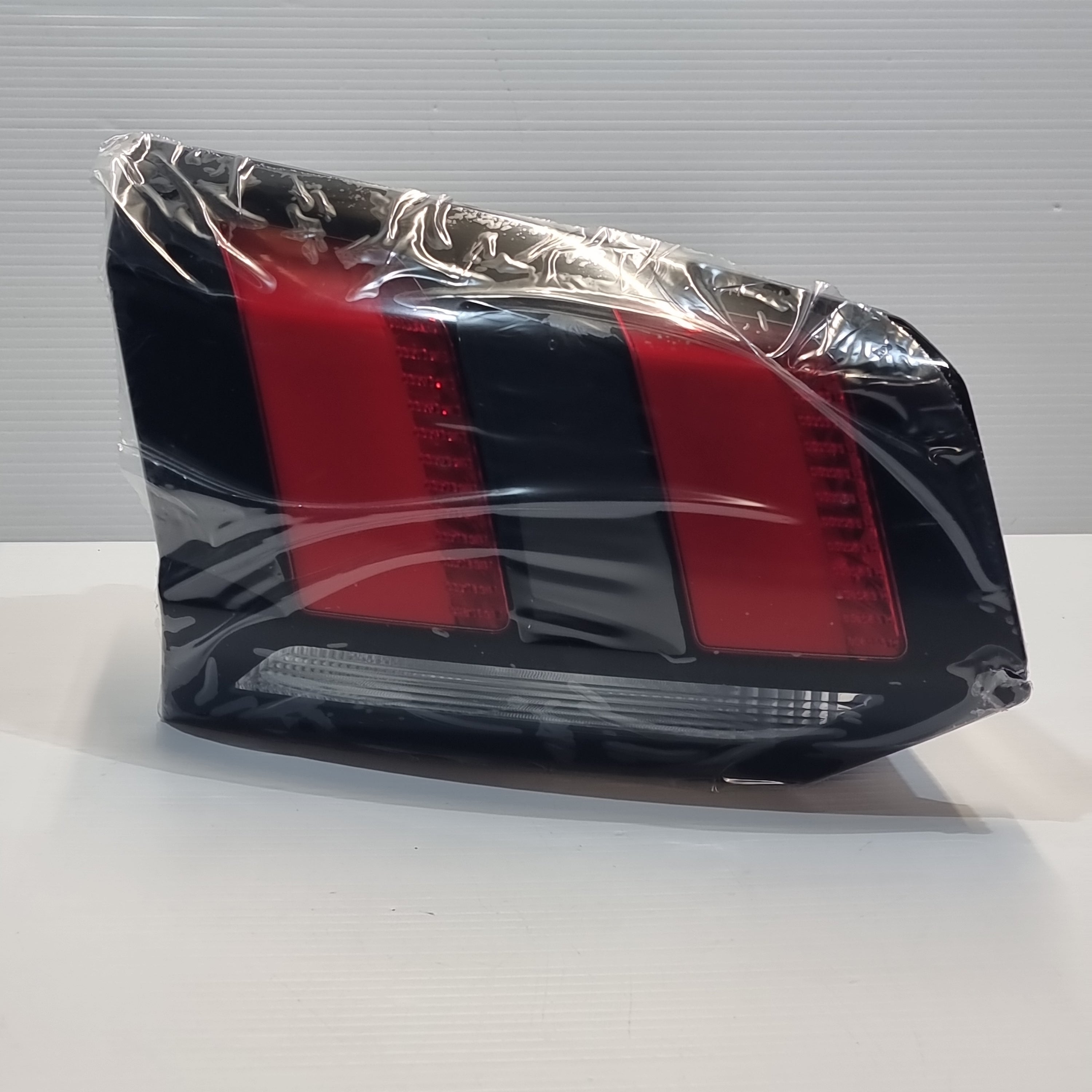 Genuine Left Tail Light - Peugeot 5008 P87E | 9811027880 – Stoneacre Direct